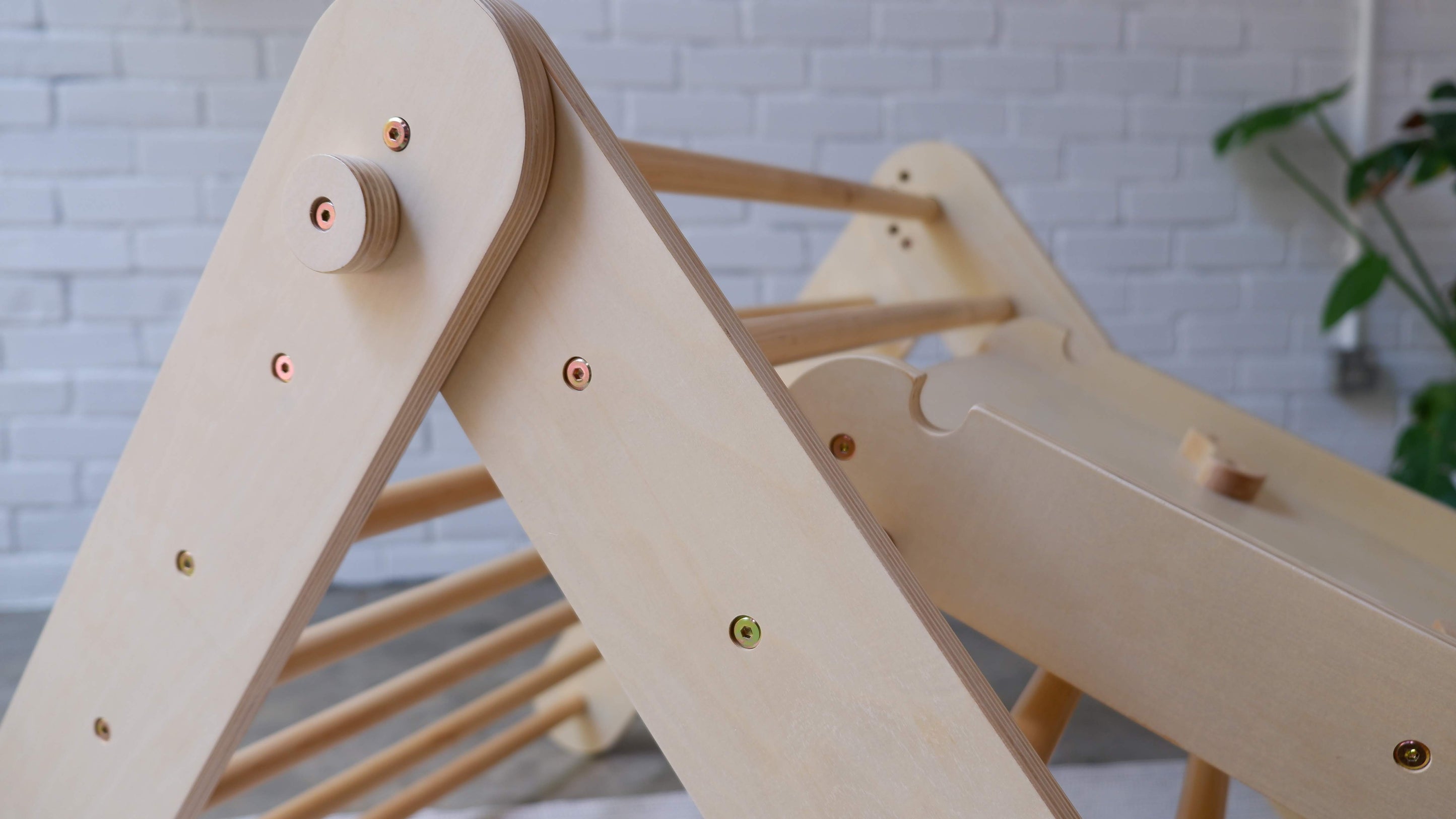 The Finley Pikler and Reversible Slide/Ramp bundle – Suteki