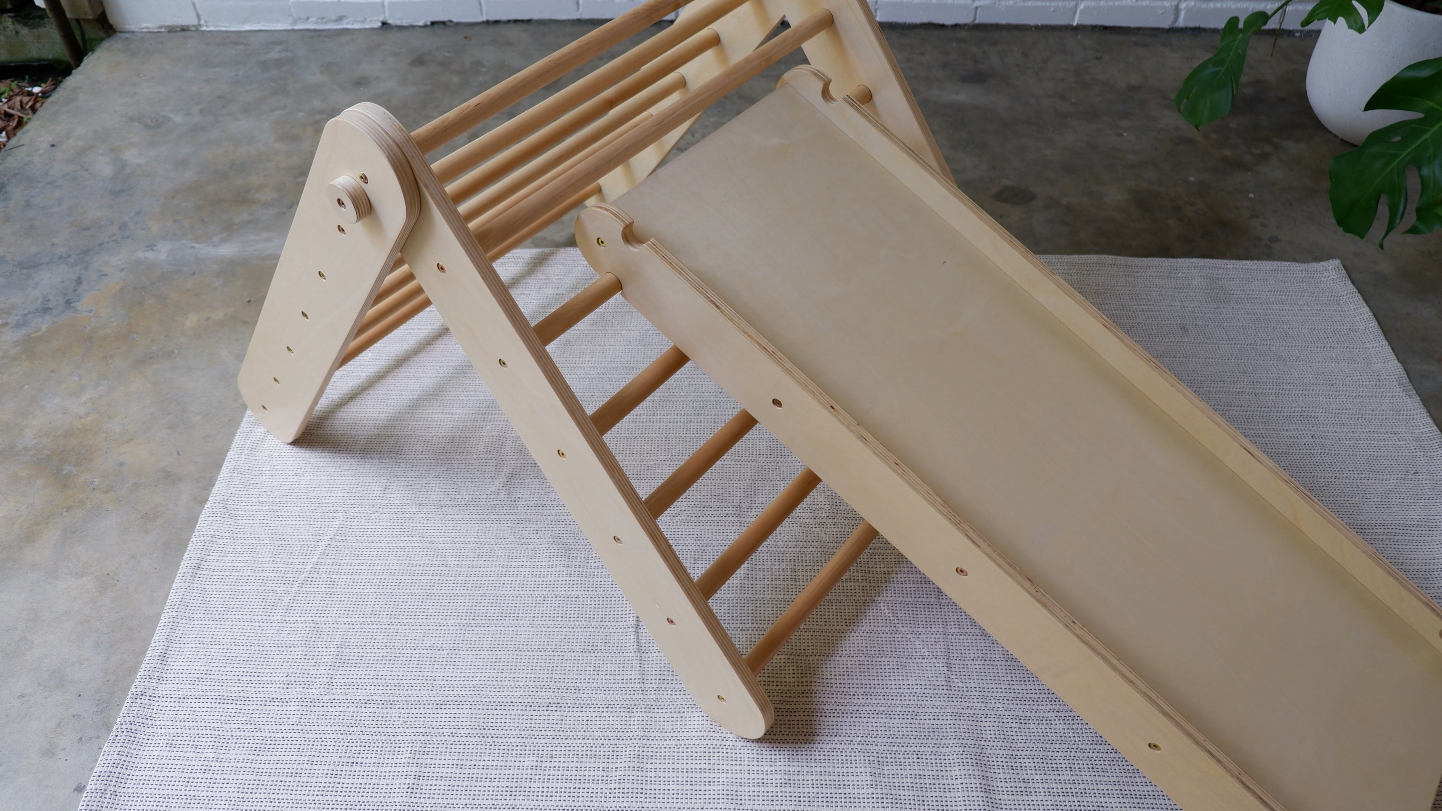 The Finley Pikler and Reversible Slide/Ramp bundle – Suteki