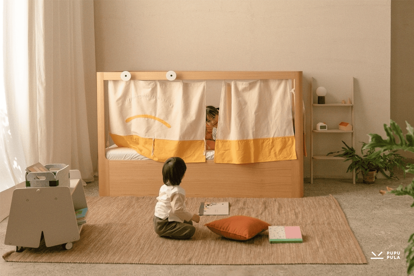 PUPUPULA Big Eyes Reversible Low Loft Bed – Suteki